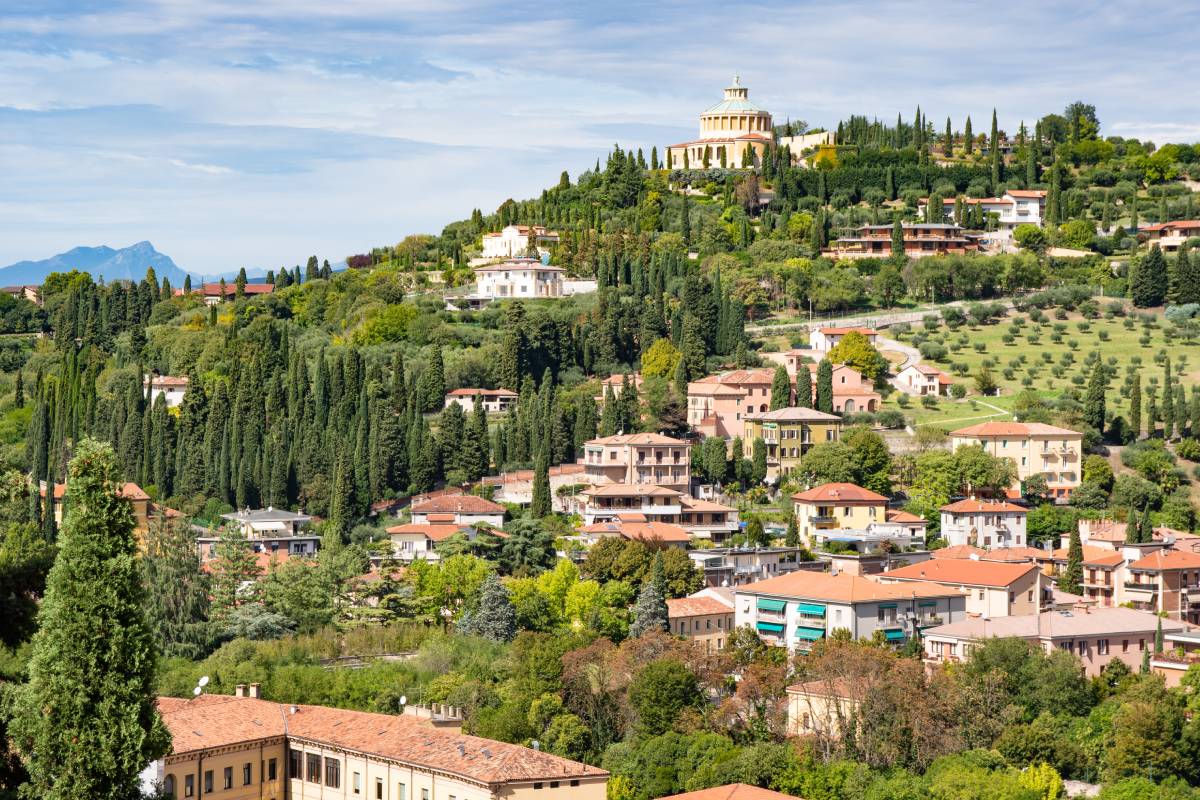 Verona: alla scoperta dei suoi quartieri più belli e caratteristici ...